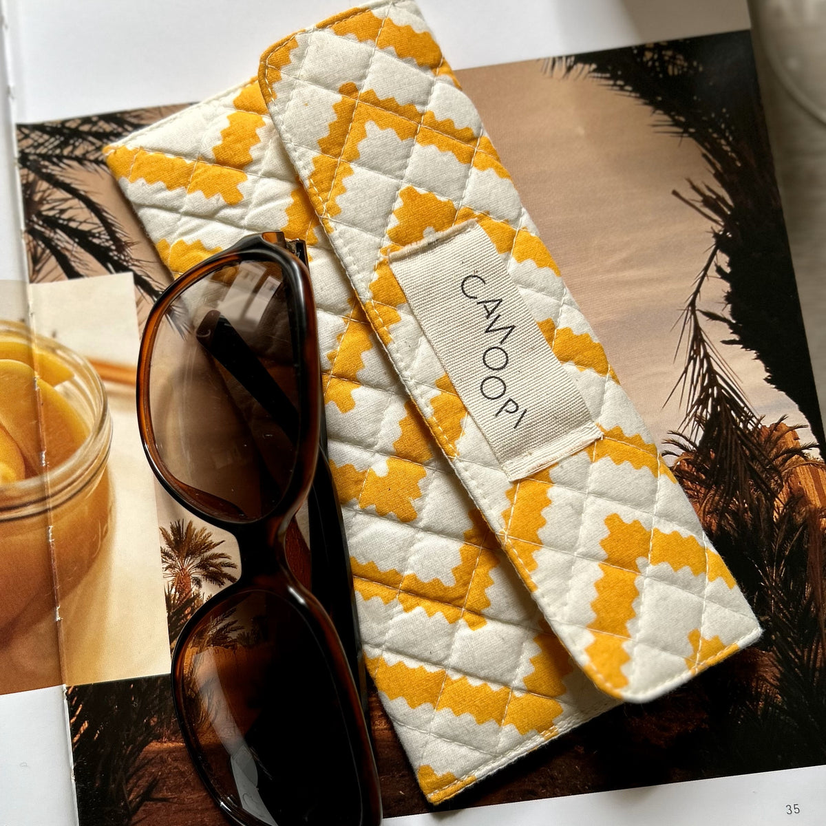 Travel-Friendly Shades Case: Reliable Protection On-the-Go" – Canoopi