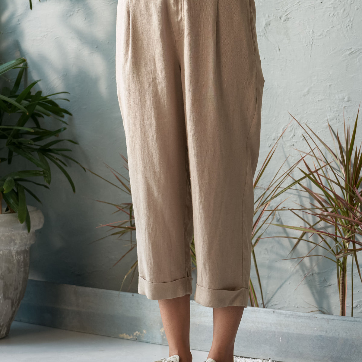 Trendy Bottom Fold Denim Pants | Stylish & Versatile Folded Hem Jeans ...