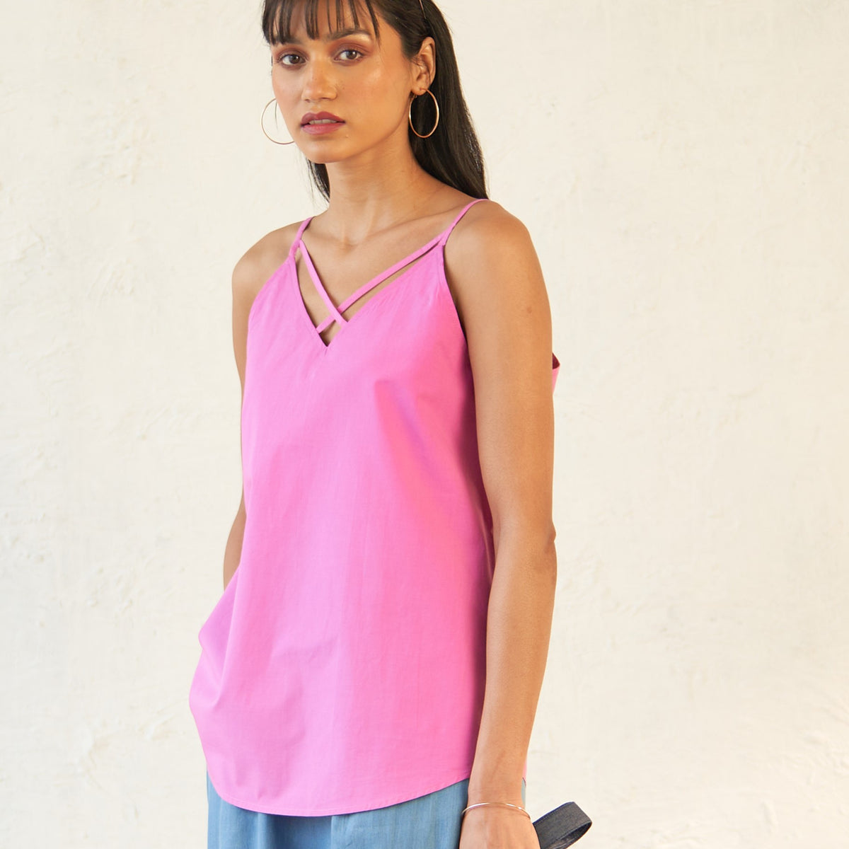 Luxurious V-Neck Crossover Top: Elegance and Comfort" – Canoopi