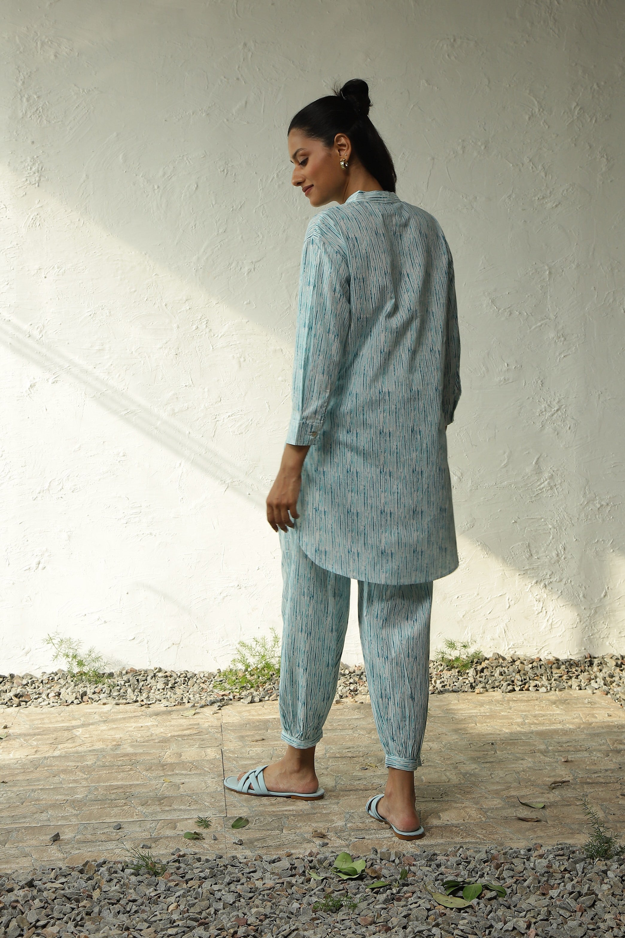 Step out in style with our day out printed short kurta set – Canoopi